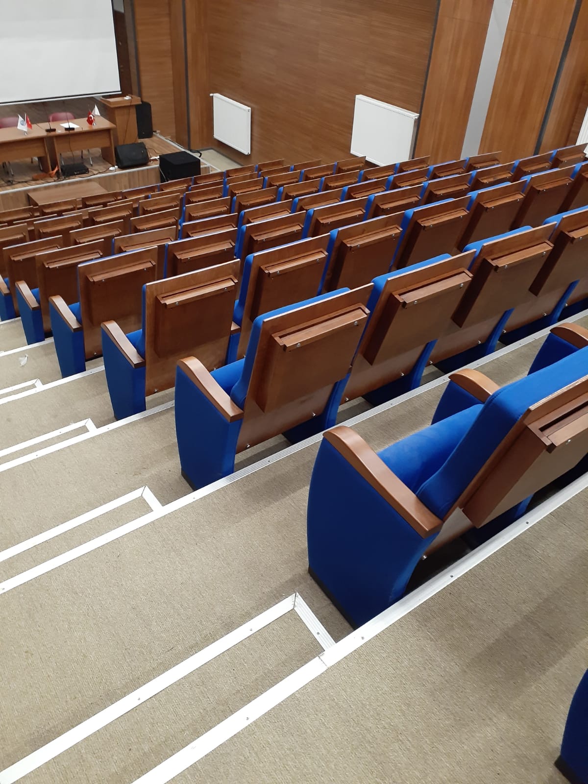 Auditorium Chair With Table - Seatment™
