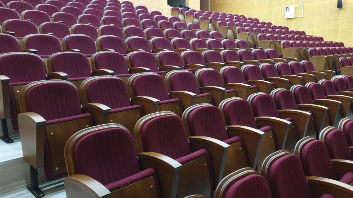 Amphitheater Chairs - University & Schools - Seatment™