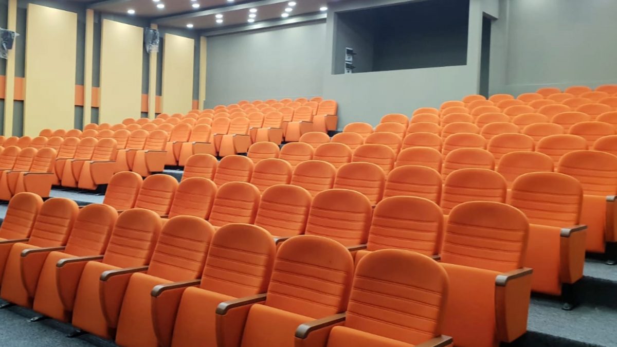 Amphitheater Chairs - University & Schools - Seatment™
